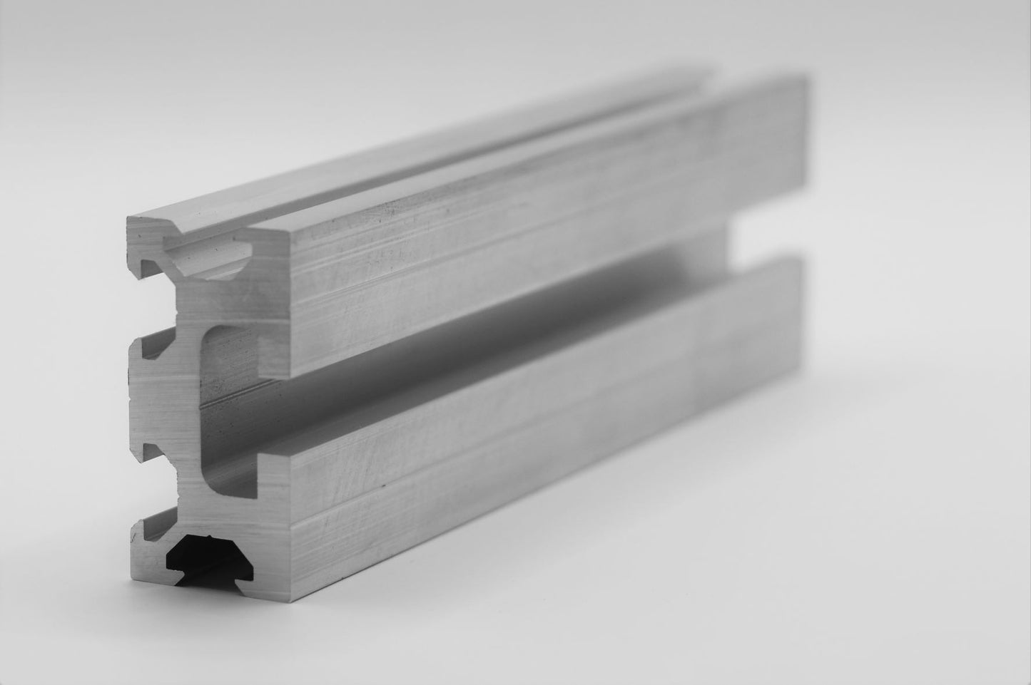 Grooved Machine Bed Extrusion – Aluminium Extrusion Company